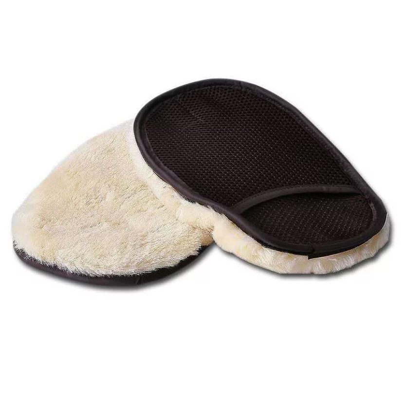 Soft Touch Mitt – MP Gloss